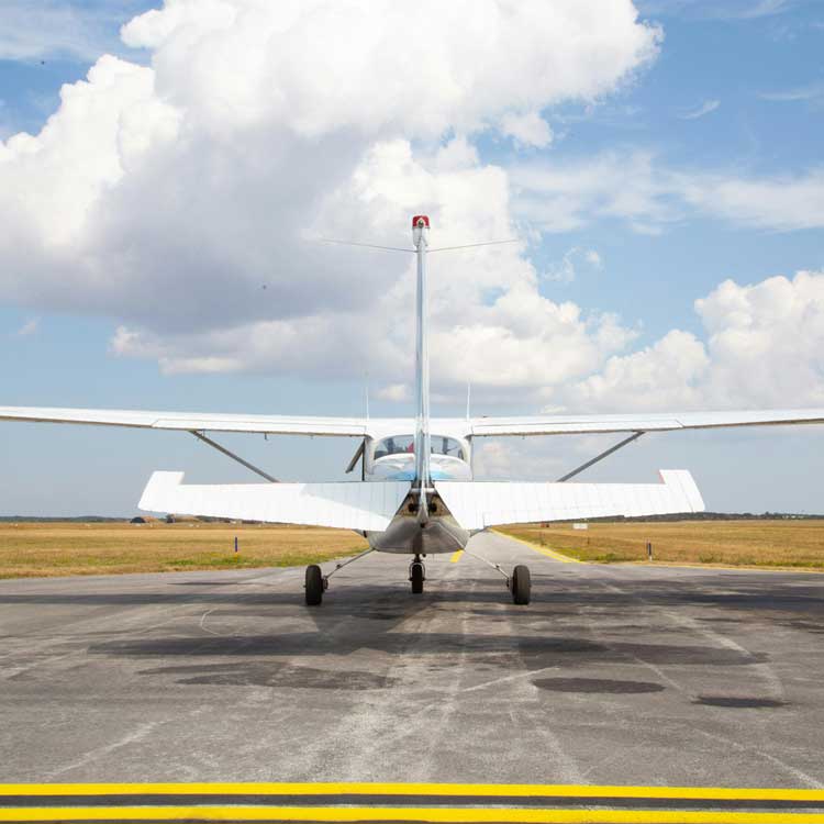 Fleet – Gorge Winds Aviation | Flight Training | FBO